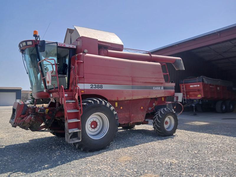 Moissonneuse-batteuse CASE IH AXIAL-FLOW 2388 - occasions chez Migaud