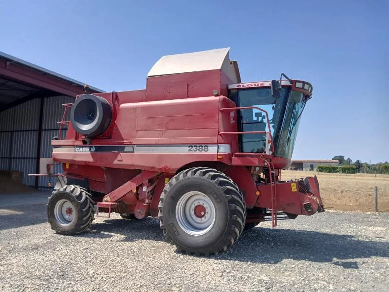 Moissonneuse-batteuse CASE IH AXIAL-FLOW 2388 - occasions chez Migaud