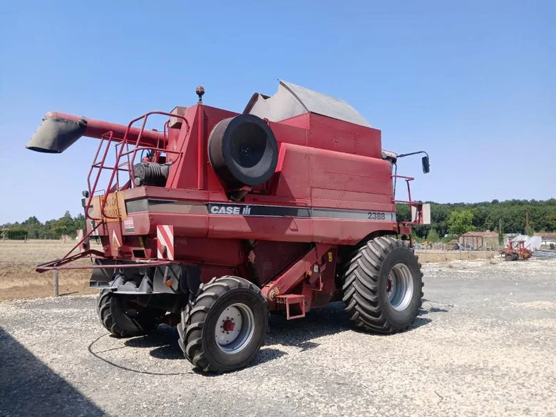 Moissonneuse-batteuse CASE IH AXIAL-FLOW 2388 - occasions chez Migaud